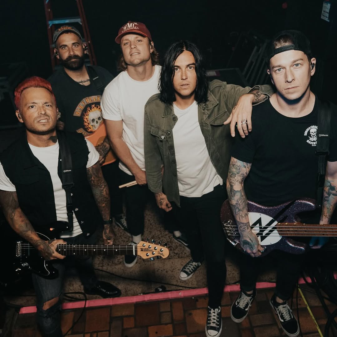 SLEEPING WITH SIRENS – Nomad Stores